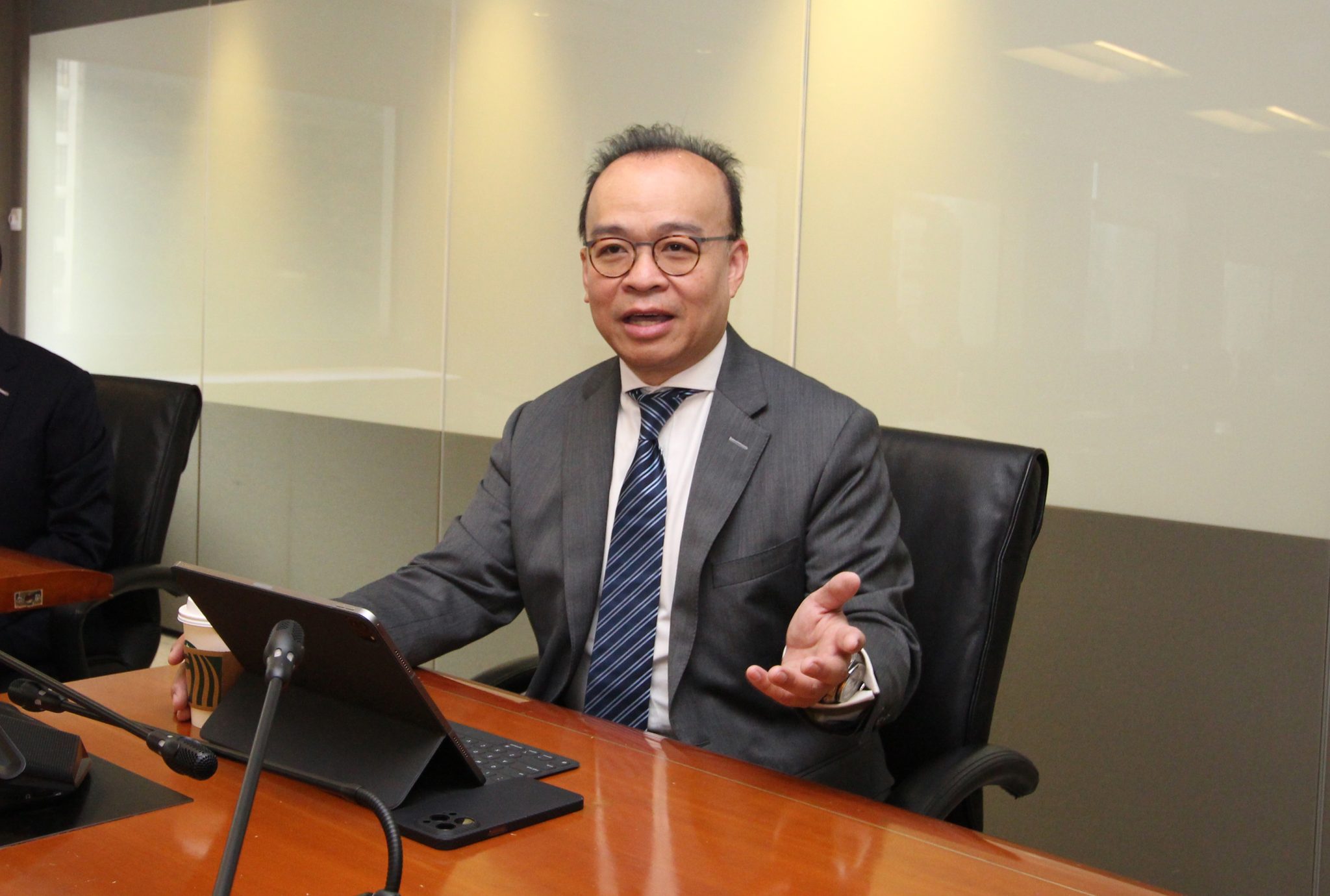 Riding the digital wave: Takeaways for the profession - A Plus